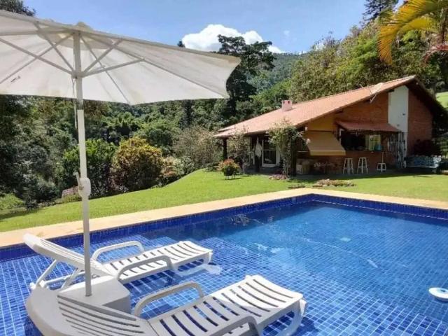 Casa / Sobrado em Condomínio para Venda em Petrópolis/RJ Nogueira 2 Quartos