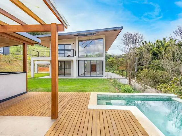 Casa / Sobrado em Condomínio para Venda em Petrópolis/RJ Pedro do Rio 3 Quartos