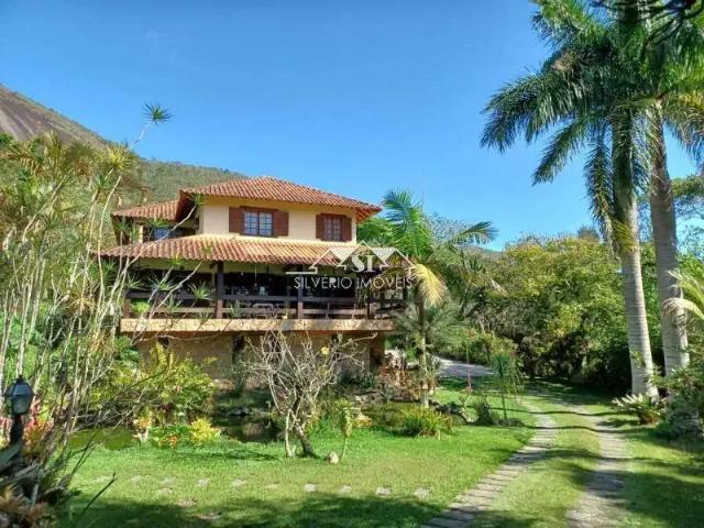 Casa / Sobrado em Condomínio para Venda em Petrópolis/RJ Samambaia 3 Quartos