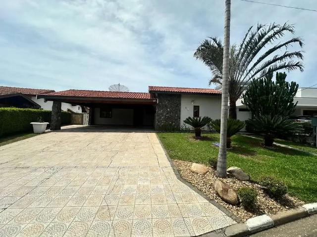 Casa / Sobrado em Condomínio para Venda em Pindamonhangaba/SP Nossa Senhora do Perpétuo Socorro 6 Quartos