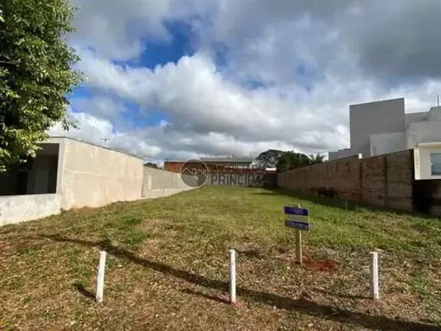 Casa / Sobrado em Condomínio para Venda em Piratininga/SP Centro