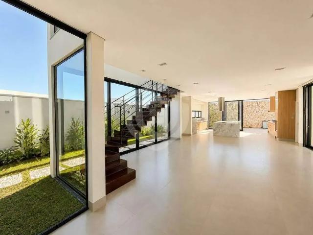 Casa / Sobrado em Condomínio para Venda em Piratininga/SP Residencial Guestier 4 Quartos