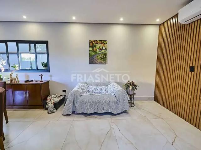 Casa / Sobrado em Condomínio para Venda em Piracicaba/SP Loteamento Residencial e Comercial Villa D'Aquila 4 Quartos
