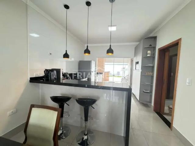 Casa / Sobrado em Condomínio para Venda em Piracicaba/SP Ondas 3 Quartos