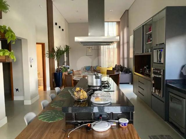 Casa / Sobrado em Condomínio para Venda em Piracicaba/SP Ondas 3 Quartos