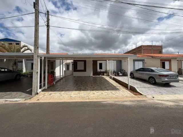 Casa / Sobrado em Condomínio para Venda em Ponta Grossa/PR Boa Vista 2 Quartos