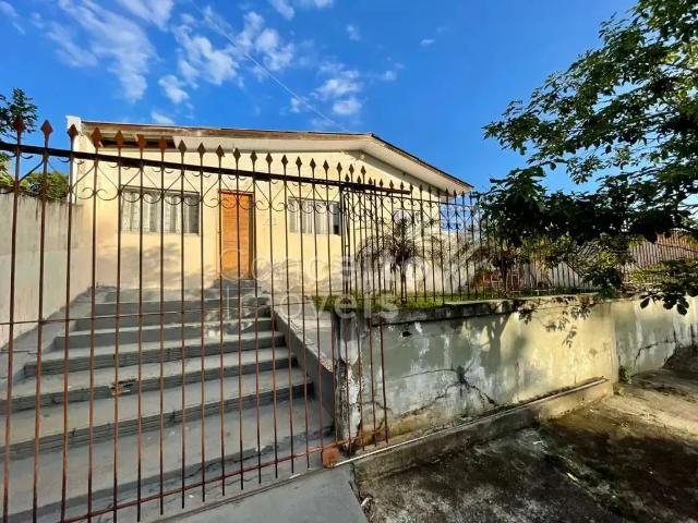 Casa / Sobrado em Condomínio para Venda em Ponta Grossa/PR Estrela 4 Quartos