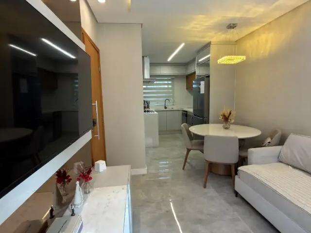 Casa / Sobrado em Condomínio para Venda em Ponta Grossa/PR Uvaranas 3 Quartos