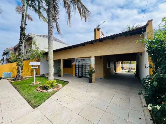 Casa / Sobrado em Condomínio para Venda em Pontal do Paraná/PR Porto Fino 3 Quartos