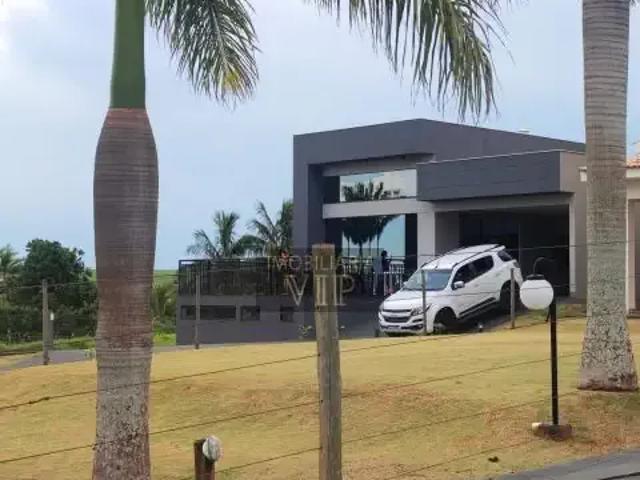 Casa / Sobrado em Condomínio para Venda em Porecatu/PR Zona Rural 5 Quartos