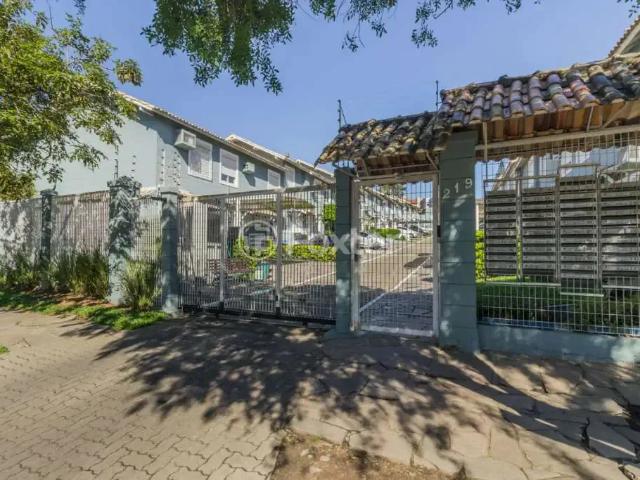 Casa / Sobrado em Condomínio para Venda em Porto Alegre/RS Morro Santana 2 Quartos