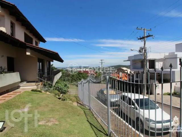 Casa / Sobrado em Condomínio para Venda em Porto Alegre/RS Nonoai 5 Quartos