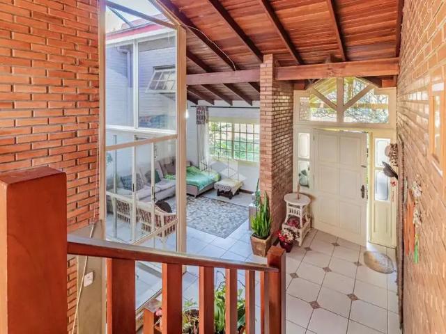 Casa / Sobrado em Condomínio para Venda em Porto Alegre/RS Agronomia 4 Quartos