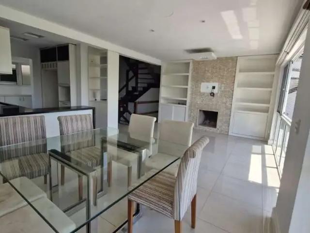 Casa / Sobrado em Condomínio para Venda em Porto Alegre/RS Agronomia 5 Quartos