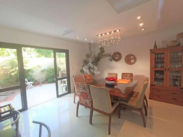 Casa / Sobrado em Condomínio para Venda em Porto Alegre/RS Agronomia 3 Quartos