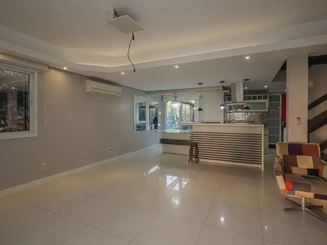 Casa / Sobrado em Condomínio para Venda em Porto Alegre/RS Alto Petrópolis 3 Quartos