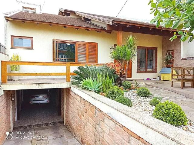 Casa / Sobrado em Condomínio para Venda em Porto Alegre/RS Alto Petrópolis 3 Quartos