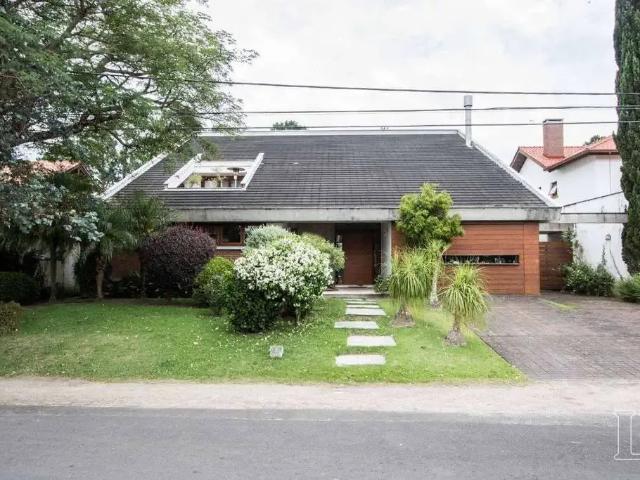 Casa / Sobrado em Condomínio para Venda em Porto Alegre/RS Belém Novo 4 Quartos