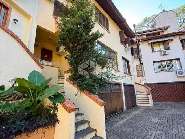 Casa / Sobrado em Condomínio para Venda em Porto Alegre/RS Boa Vista 4 Quartos