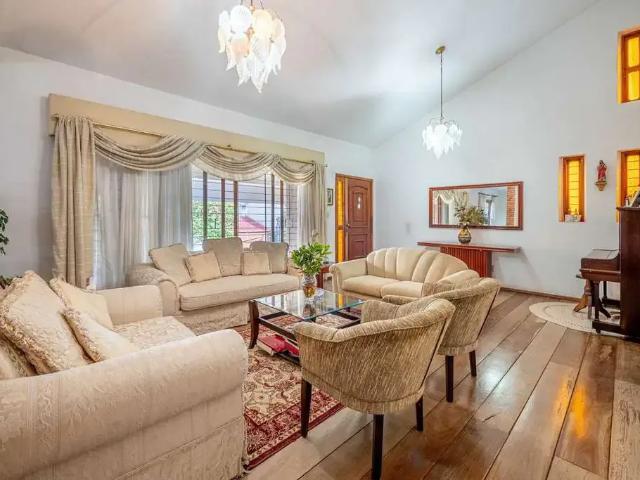 Casa / Sobrado em Condomínio para Venda em Porto Alegre/RS Boa Vista 5 Quartos