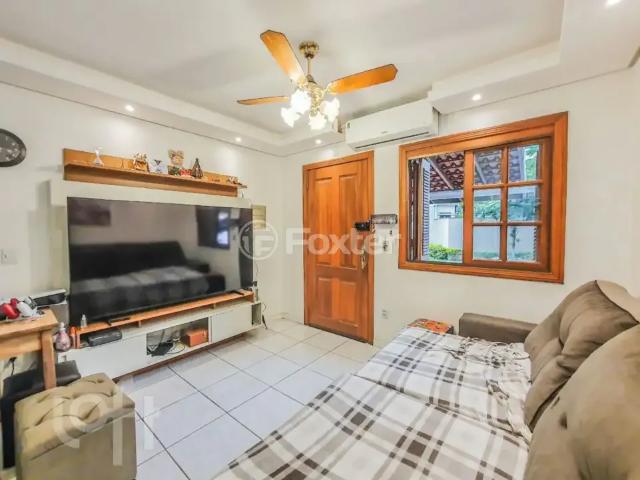 Casa / Sobrado em Condomínio para Venda em Porto Alegre/RS Camaquã 2 Quartos