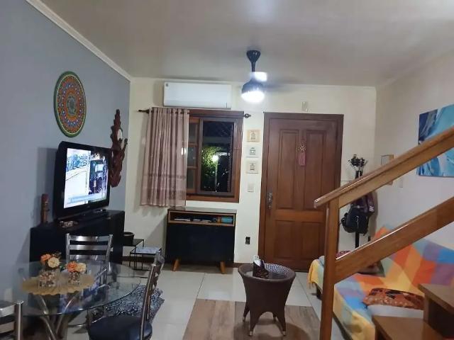 Casa / Sobrado em Condomínio para Venda em Porto Alegre/RS Camaquã 3 Quartos