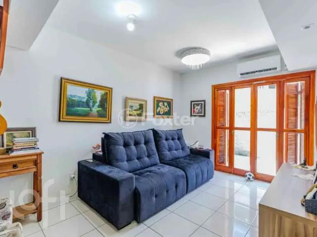 Casa / Sobrado em Condomínio para Venda em Porto Alegre/RS Camaquã 3 Quartos