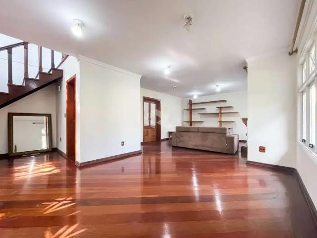 Casa / Sobrado em Condomínio para Venda em Porto Alegre/RS Cavalhada 5 Quartos