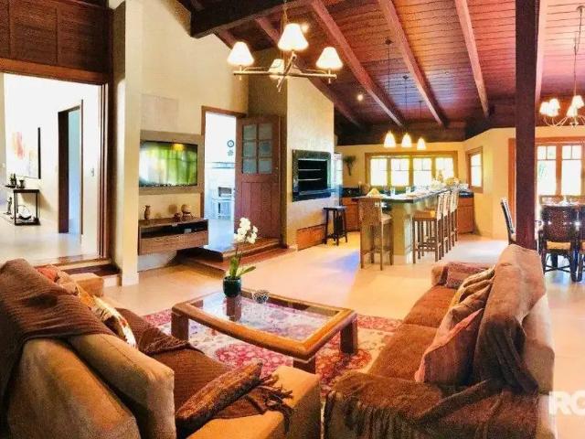 Casa / Sobrado em Condomínio para Venda em Porto Alegre/RS Cavalhada 7 Quartos