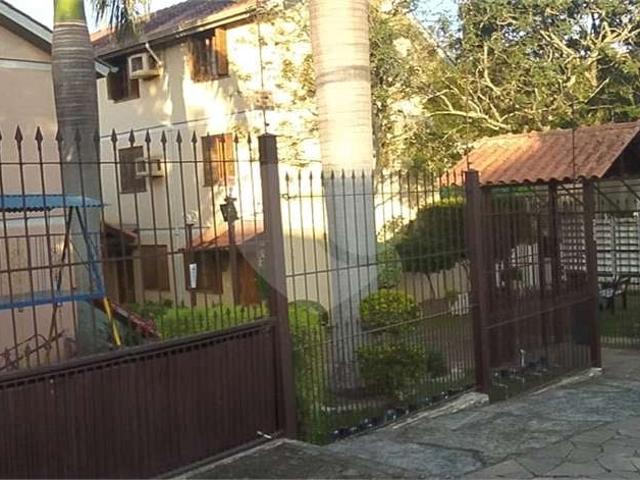 Casa / Sobrado em Condomínio para Venda em Porto Alegre/RS Cavalhada 2 Quartos