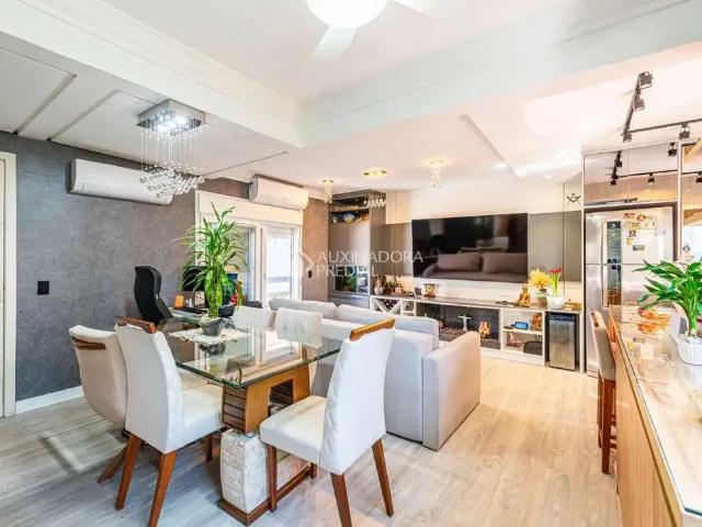 Casa / Sobrado em Condomínio para Venda em Porto Alegre/RS Cavalhada 3 Quartos