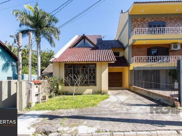 Casa / Sobrado em Condomínio para Venda em Porto Alegre/RS Cavalhada 3 Quartos