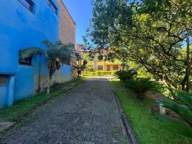 Casa / Sobrado em Condomínio para Venda em Porto Alegre/RS Cavalhada 3 Quartos