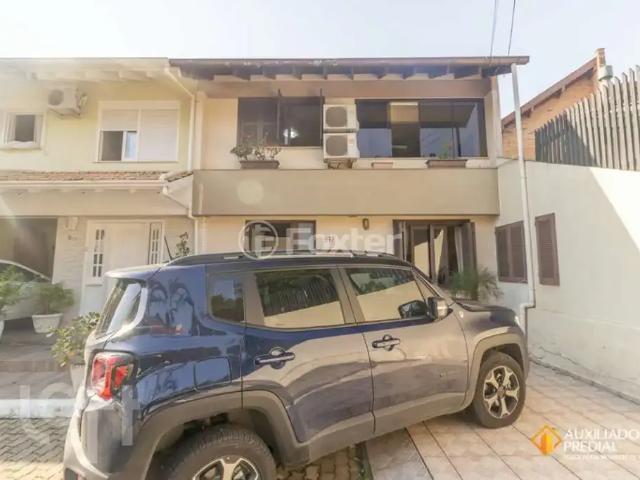 Casa / Sobrado em Condomínio para Venda em Porto Alegre/RS Cavalhada 3 Quartos
