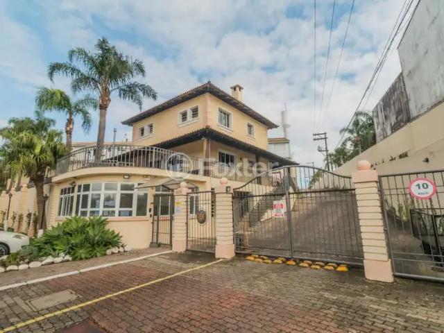 Casa / Sobrado em Condomínio para Venda em Porto Alegre/RS Cavalhada 3 Quartos