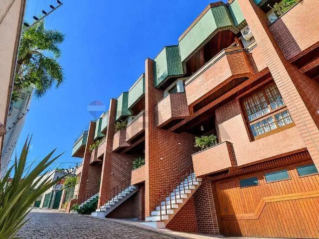 Casa / Sobrado em Condomínio para Venda em Porto Alegre/RS Chácara das Pedras 4 Quartos