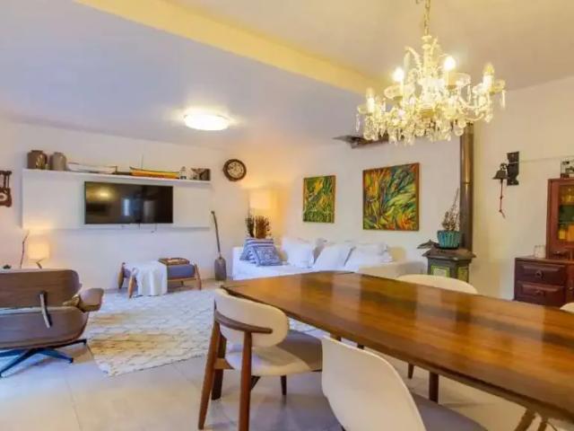 Casa / Sobrado em Condomínio para Venda em Porto Alegre/RS Chácara das Pedras 3 Quartos