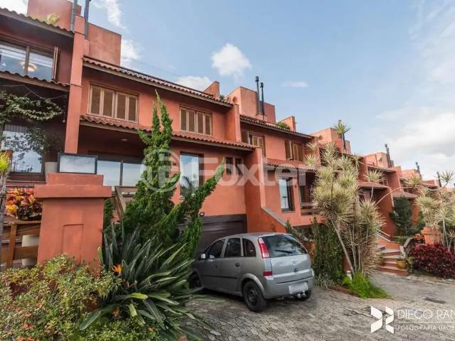 Casa / Sobrado em Condomínio para Venda em Porto Alegre/RS Cristal 3 Quartos