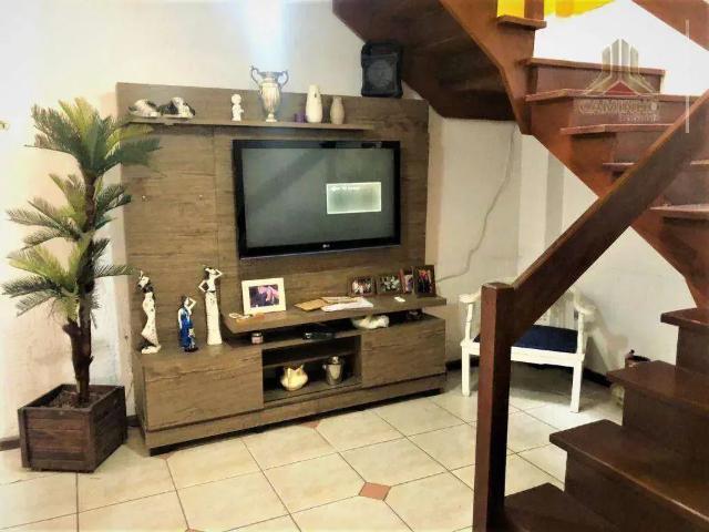 Casa / Sobrado em Condomínio para Venda em Porto Alegre/RS Guarujá 3 Quartos