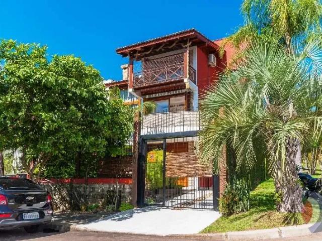 Casa / Sobrado em Condomínio para Venda em Porto Alegre/RS Guarujá 3 Quartos