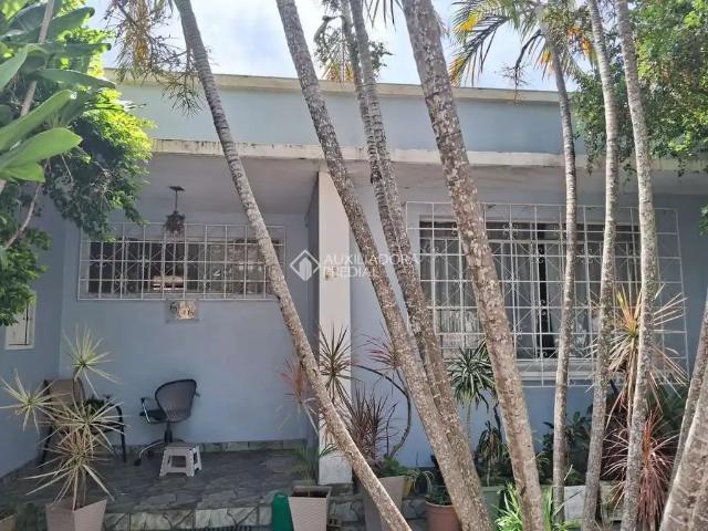 Casa / Sobrado em Condomínio para Venda em Porto Alegre/RS Glória 5 Quartos