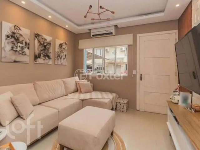 Casa / Sobrado em Condomínio para Venda em Porto Alegre/RS Humaitá 2 Quartos