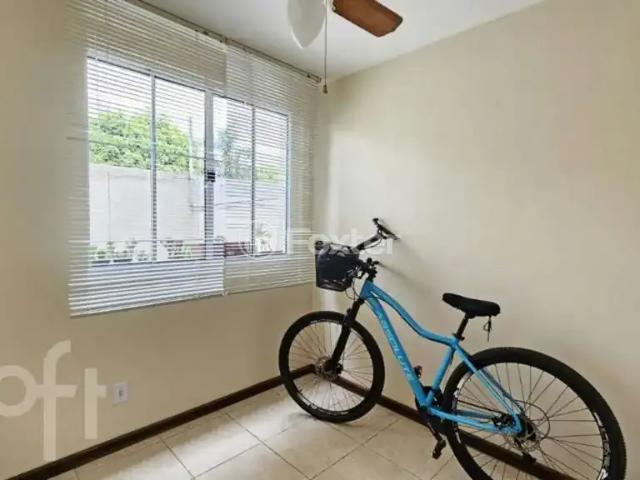 Casa / Sobrado em Condomínio para Venda em Porto Alegre/RS Humaitá 4 Quartos