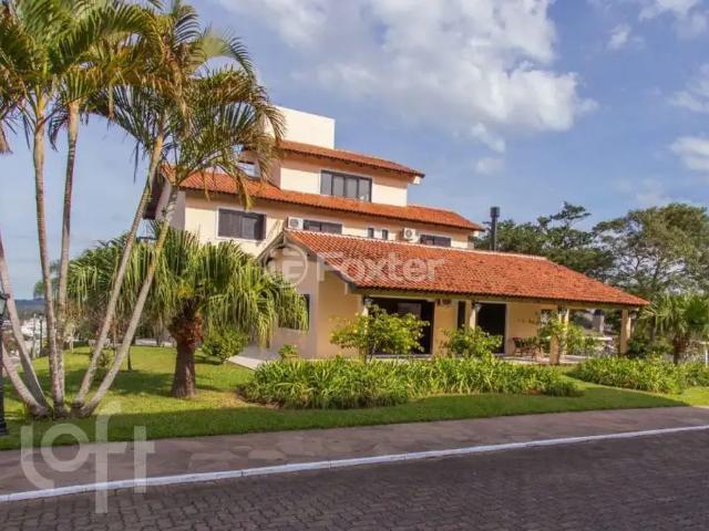 Casa / Sobrado em Condomínio para Venda em Porto Alegre/RS Hípica 4 Quartos
