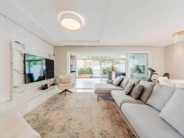 Casa / Sobrado em Condomínio para Venda em Porto Alegre/RS Hípica 4 Quartos