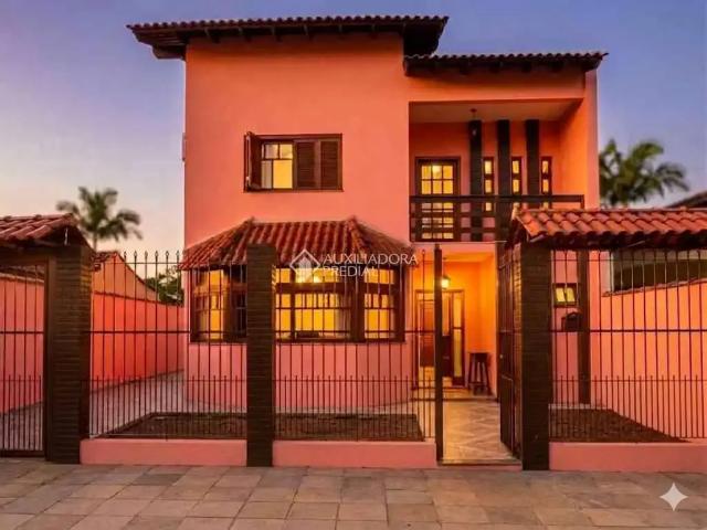 Casa / Sobrado em Condomínio para Venda em Porto Alegre/RS Hípica 4 Quartos