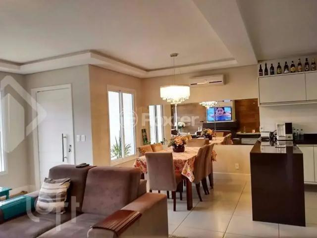 Casa / Sobrado em Condomínio para Venda em Porto Alegre/RS Hípica 4 Quartos