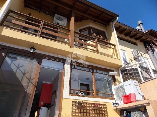 Casa / Sobrado em Condomínio para Venda em Porto Alegre/RS Hípica 2 Quartos