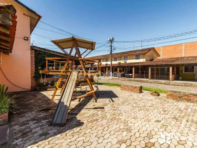 Casa / Sobrado em Condomínio para Venda em Porto Alegre/RS Hípica 2 Quartos