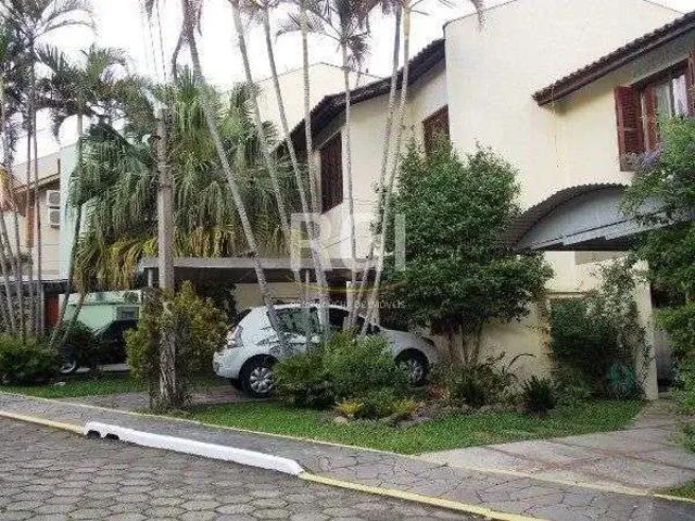 Casa / Sobrado em Condomínio para Venda em Porto Alegre/RS Hípica 3 Quartos